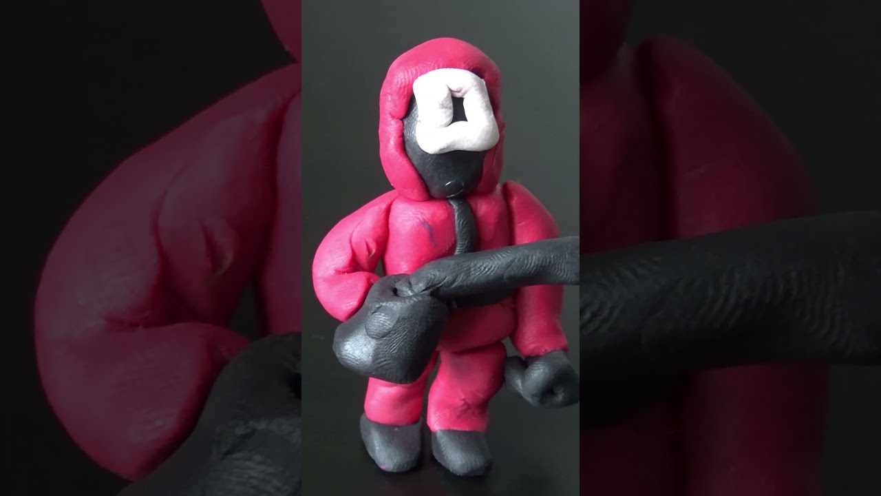 Clay Art Display: Squid Game guard I Red Guard I Clay modeling #shorts ...