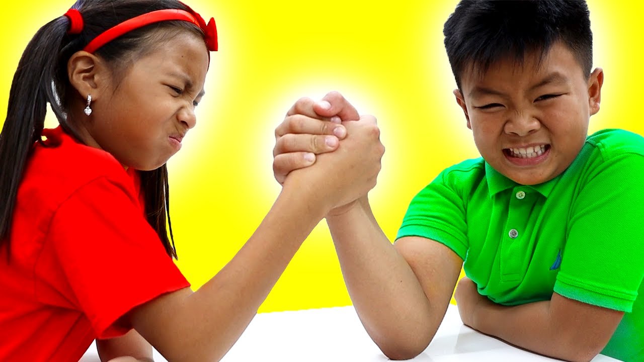 Wendy and Alex Pretend Play Arm Wrestle Exercise Contest for Kids Toys ...