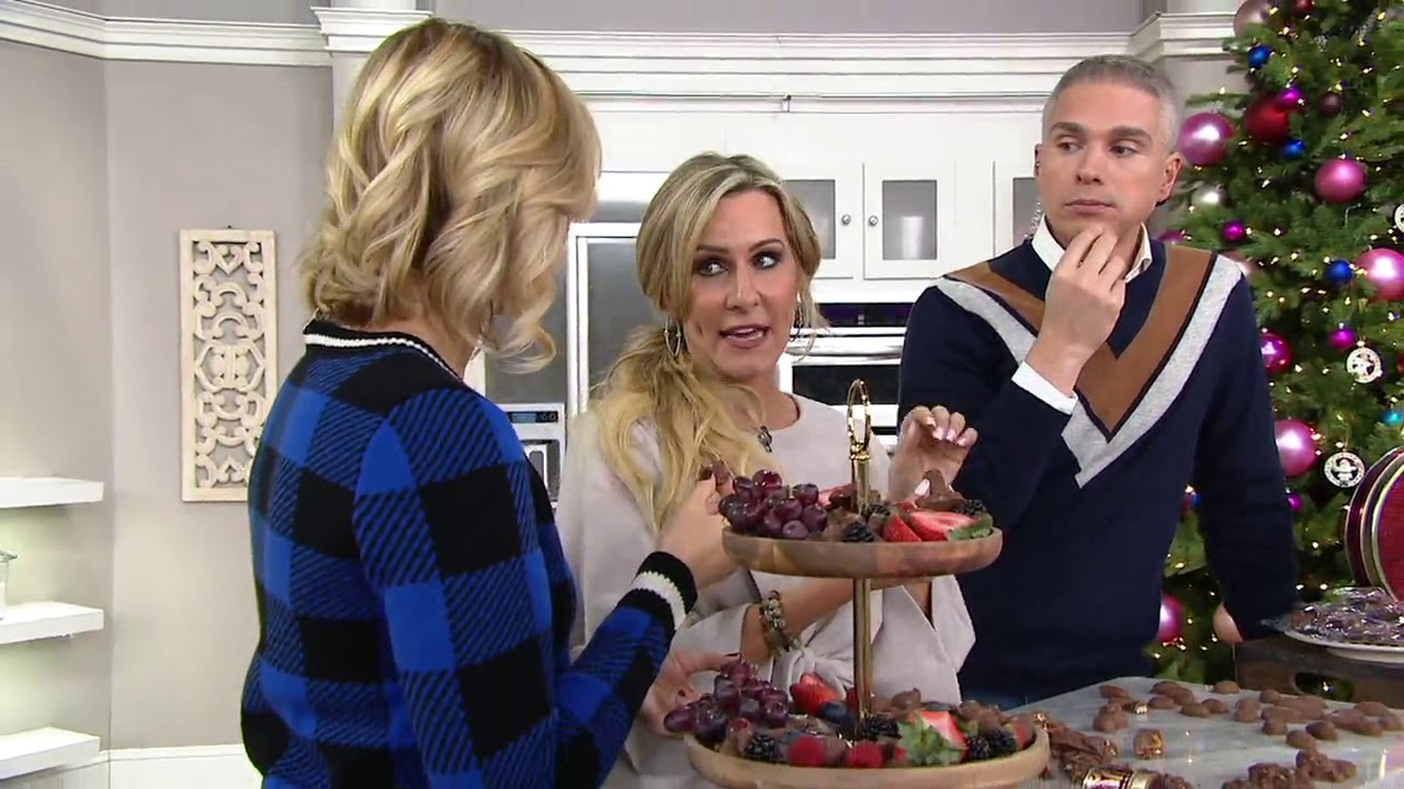 Mascot Pecan Shelling Co. Set of 2 Chocolate Pecan Gift Tins on QVC ...