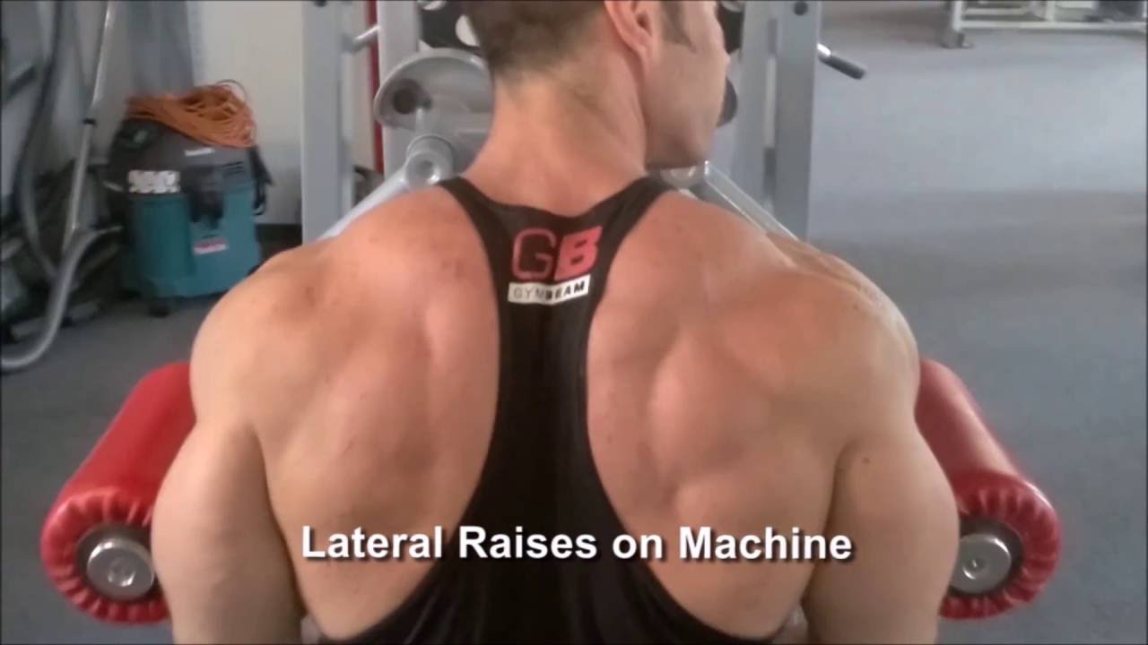 Peter Molnár - Chest & Shoulders Workout video - GymBeam - YouTube