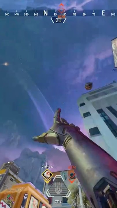 Hold this…#apexlegends #apexcontroller #apex #apexlegendsclips #gaming #apexclips # ...