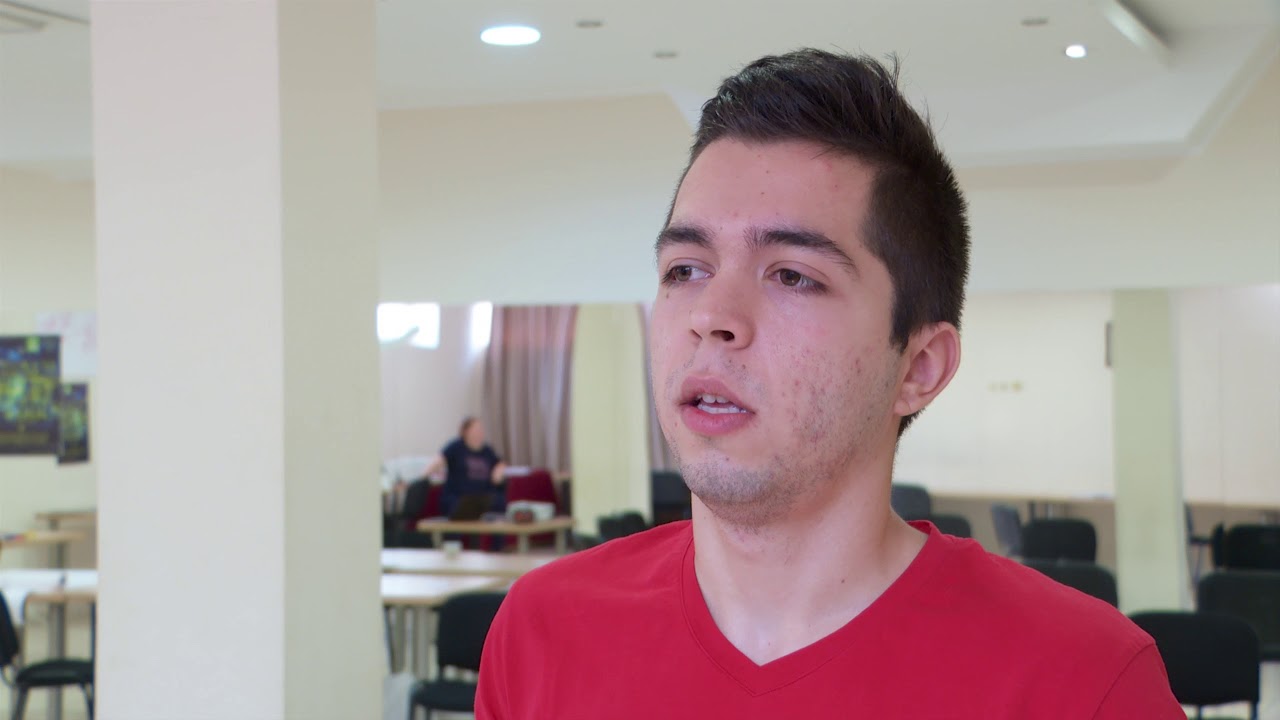 Nemanja Dragišić, Vršnjački edukator i član NVO Prima - YouTube