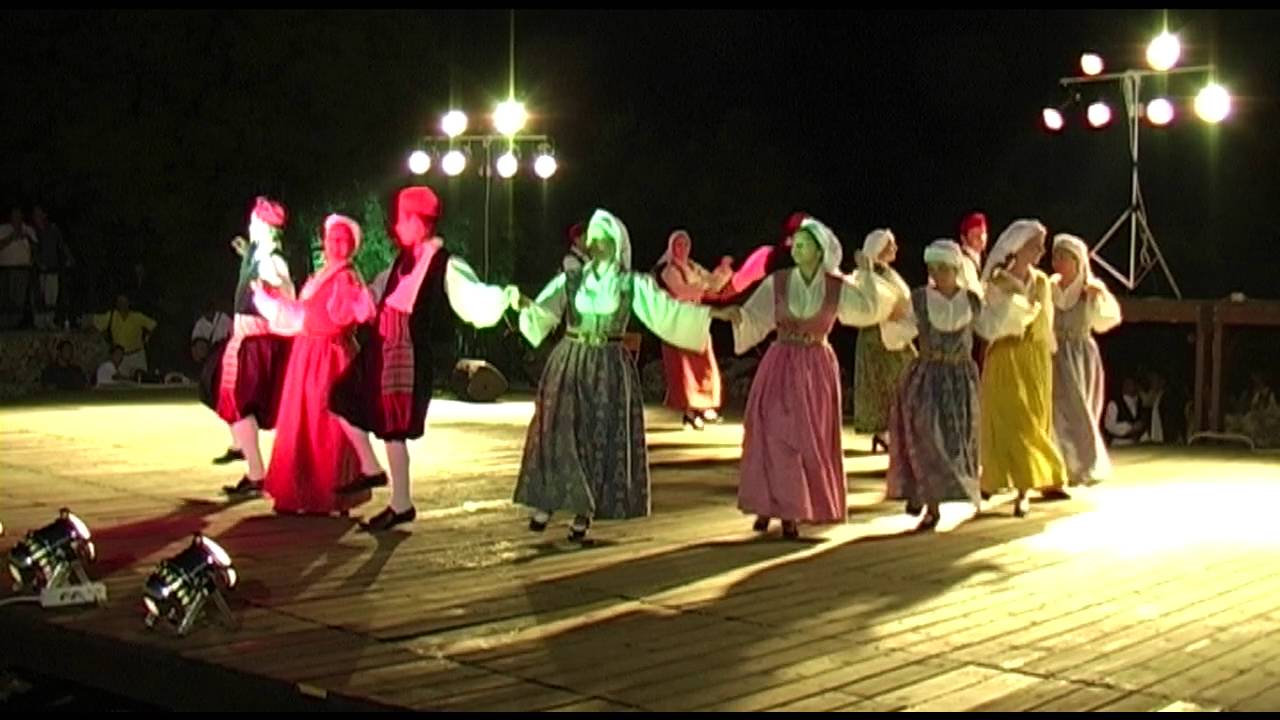 To plataniotiko nero - Το πλατανιώτικο νερό - YouTube
