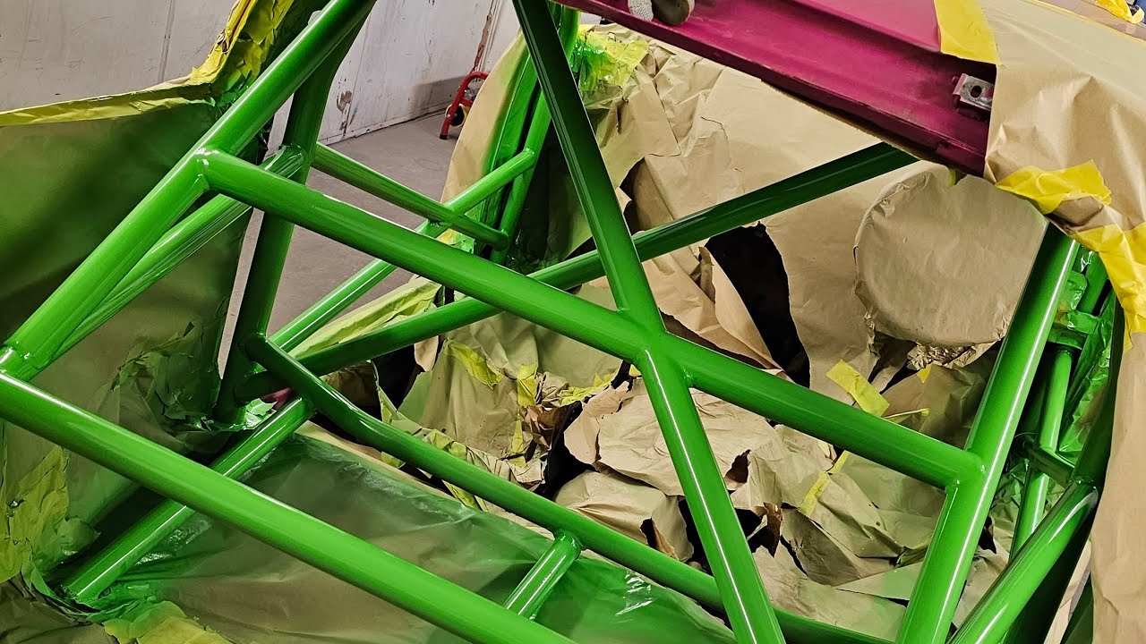 RS Jamie's Max Power Project 2000 comes to JM Details for some bodywork ...