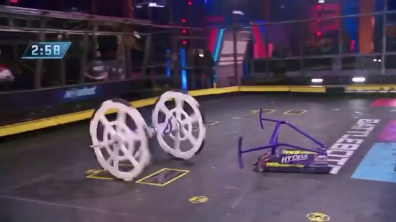 The most outrageous battlebot battle ever - YouTube