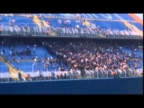 Dinamo Zagreb Hooligans fight 30 BBB vs. 2,000 BBB - YouTube