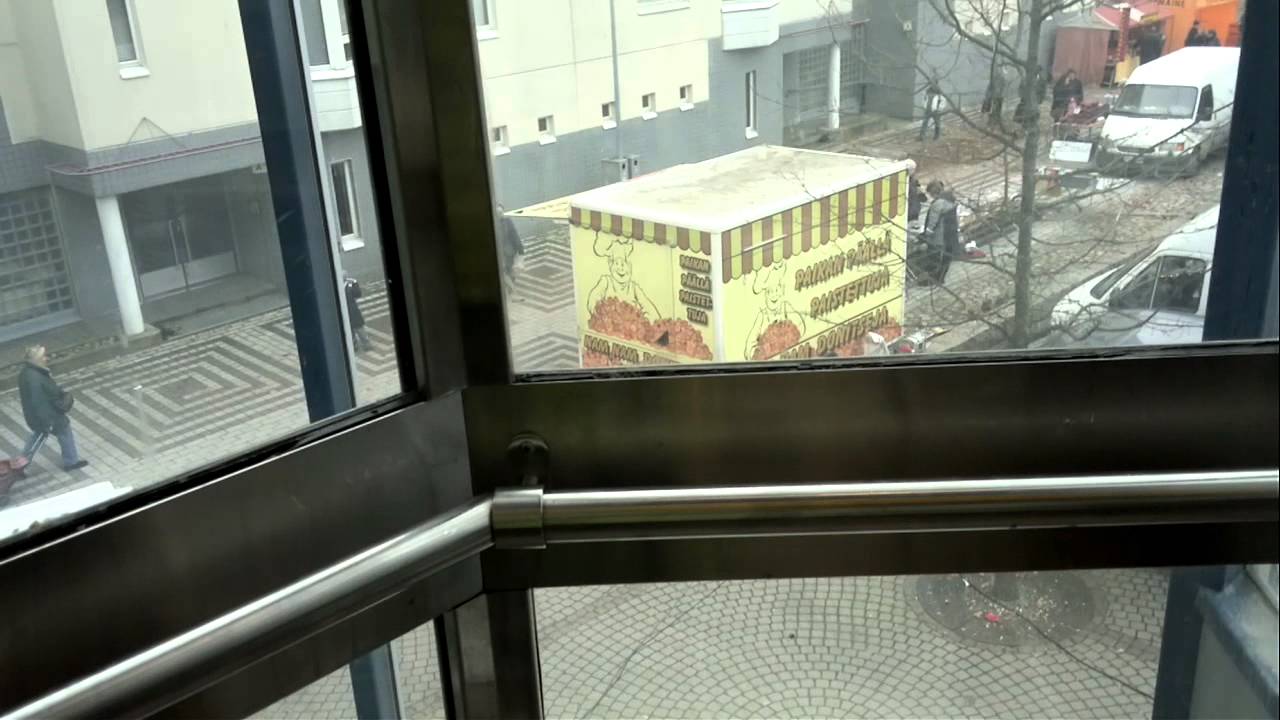 Old Kone (mb Schindler) traction elevators/lifts in Isomyyri shopping ...