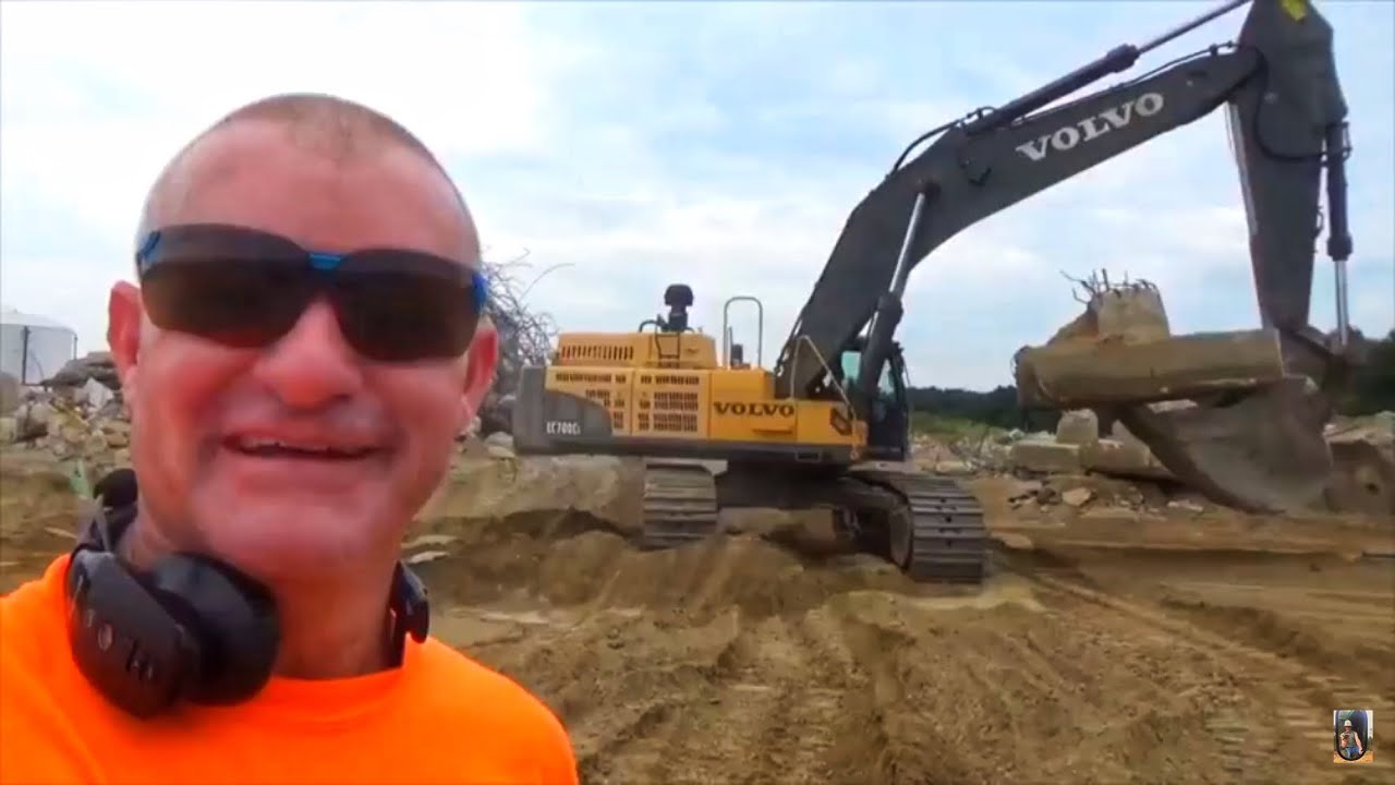 Volvo EC700CL excavator, heavy equipment! - YouTube