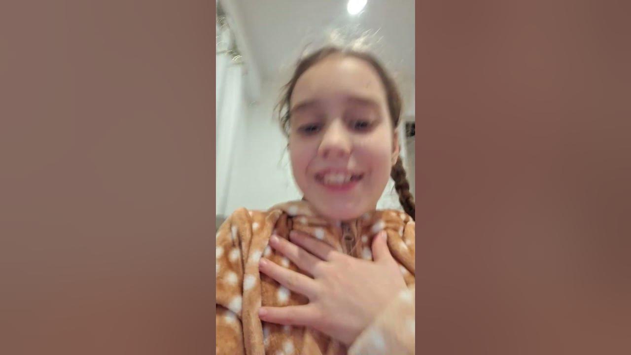 Я шоколадку открываю не ори на меня🍫 Youtube