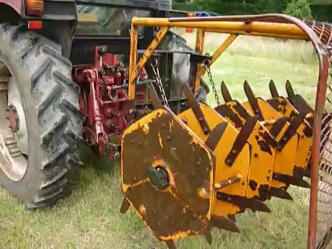 Sisis Tractor Mounted Aerator Slitter Spiker - YouTube