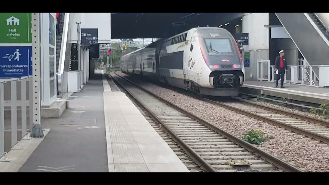 tgv inoui duplex qui part de la gare de Rennes - YouTube