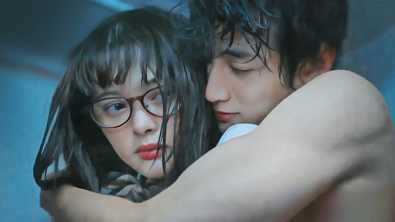 Shy Student Blackmails Popular Boy To Be Her BOYFRIEND After Finding ...