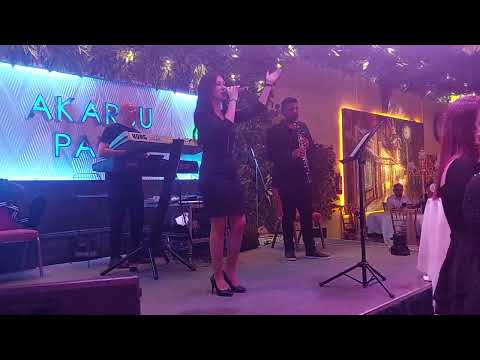 Grup MüziKalite & Merve SEZER - Bahçe Duvarından Aştım (Kubat Cover)