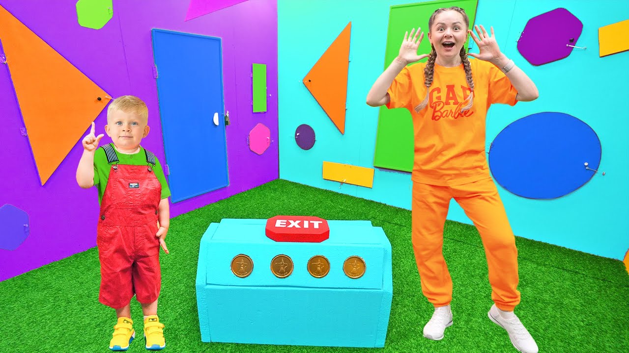 Oliver and Mom Inside the Magic Cube Challenge - YouTube