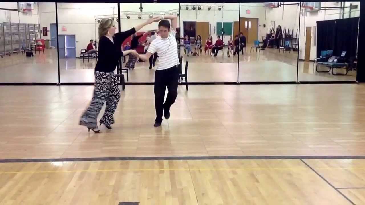 Aaron and Kelly hustle - YouTube