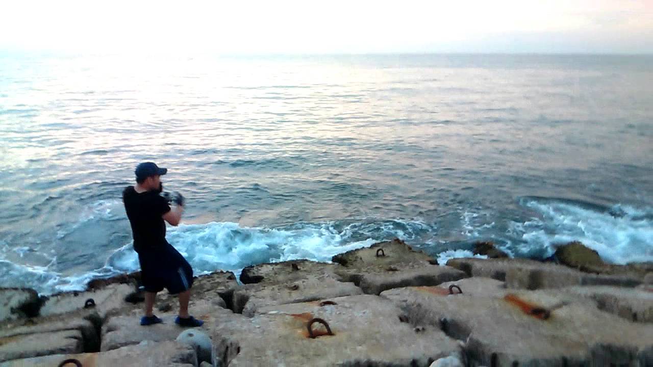 Oman fishing shore - SALALAH ( Green Anglers ) - YouTube