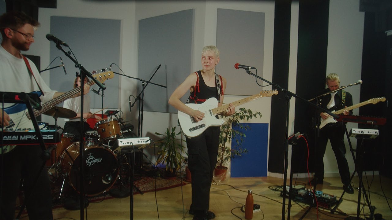 Paige Kennedy - Whitstable Harbour (Live Session) - YouTube