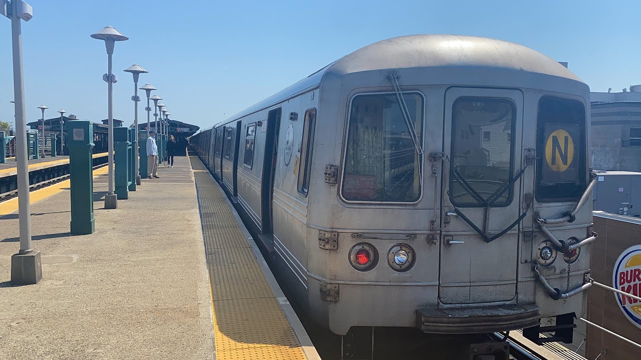 R68/R46/R68A (D) & (N) Train action @ Bay Parkway - YouTube