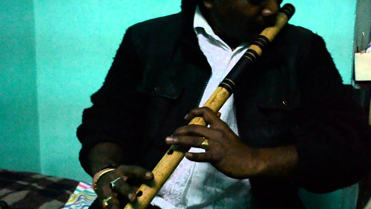 Indian Bansuri Flute Video -- E - YouTube