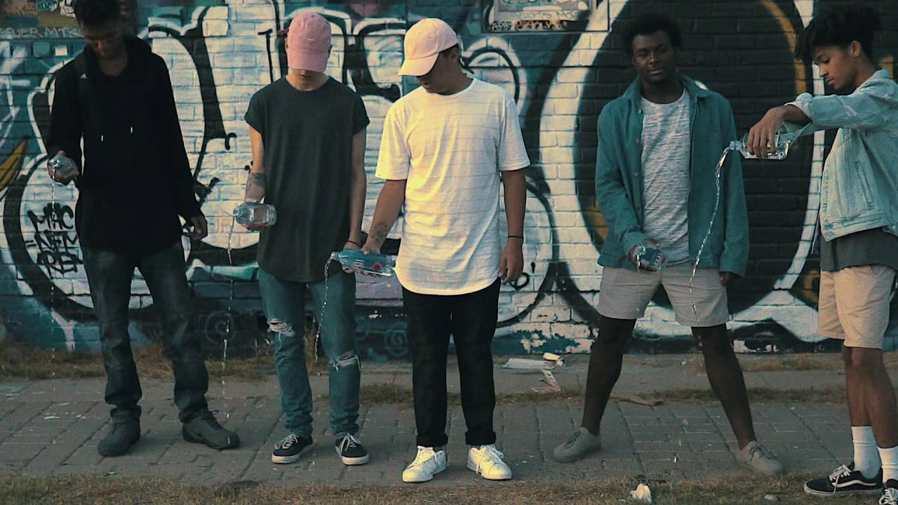 R-Dee - Not Playing (Official Music Video) - YouTube