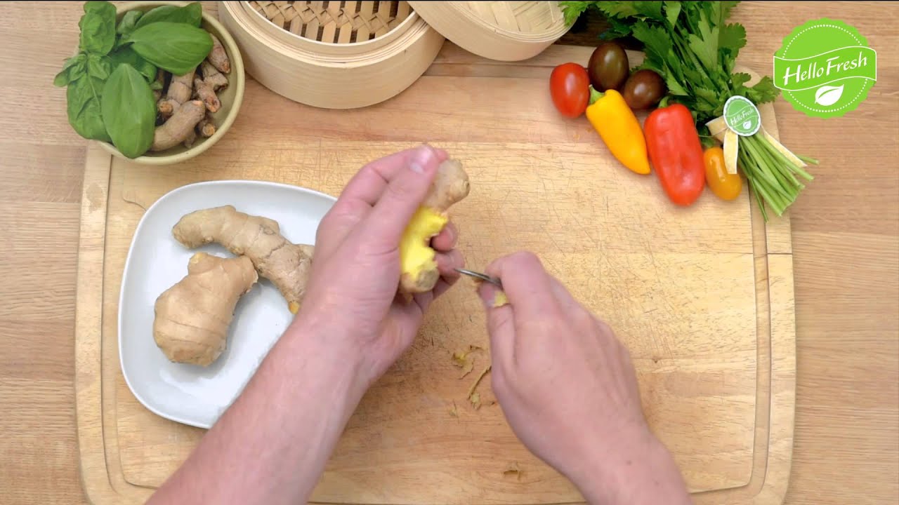 How to Peel Ginger Quickly & Easily — Tips from HelloFresh - YouTube