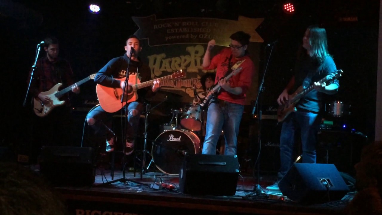 BLUE CREW BAND, PINK FLOYD - YouTube