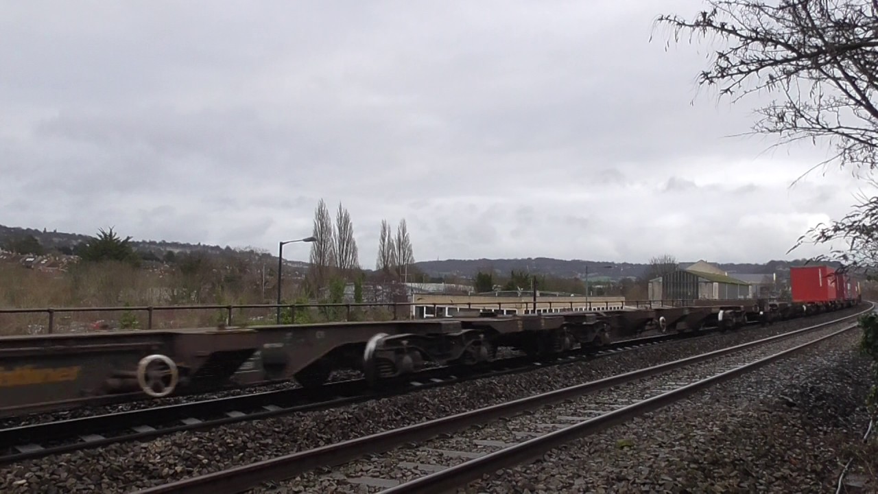 Freightliner Class 66 no: 66533 @ Twerton {4L32} {Liner}.Bristol FLT ...