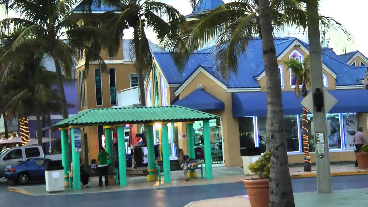Lighthouse Resort near Time Square Ft Myers - YouTube