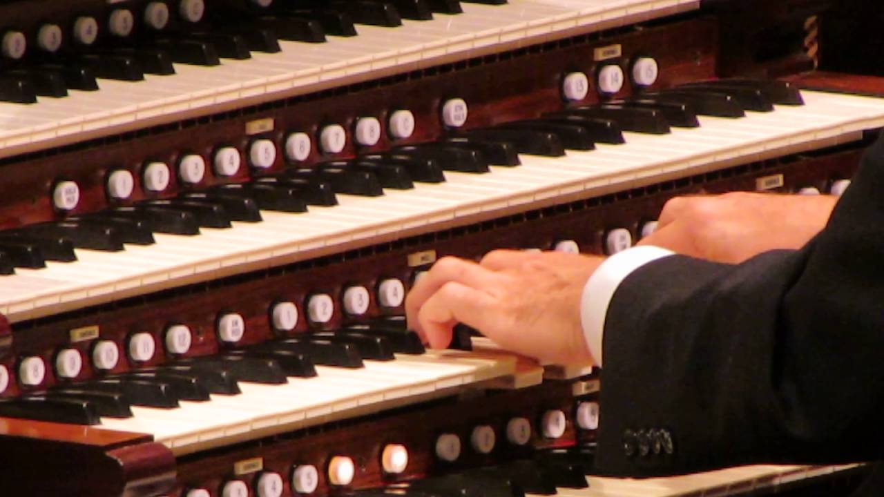 Bob Cash, organist, Johns Creek Baptist Church, Alpharetta, GA - YouTube
