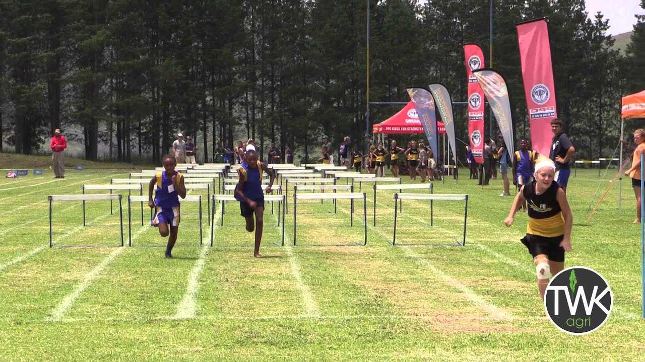 Laerskool Amsterdam Atletiek 06-02-16 - Hekkies meisies - YouTube