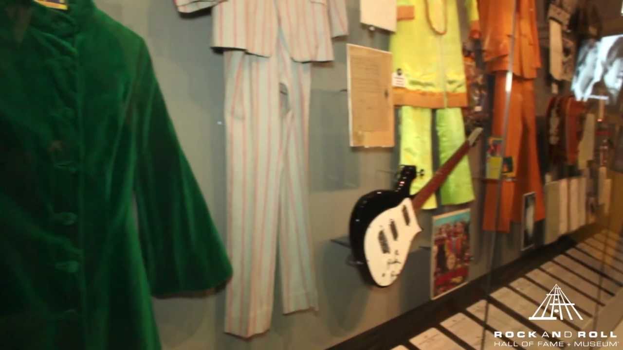 Gallery Talk: The Beatles' Apple Boutique - YouTube
