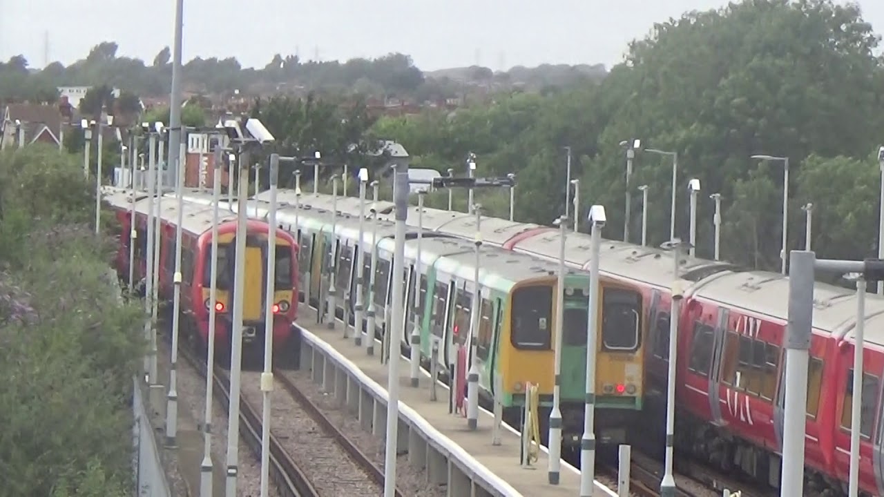 Southern class 313 and GX Electrostar class 387's sitting in the Hove ...
