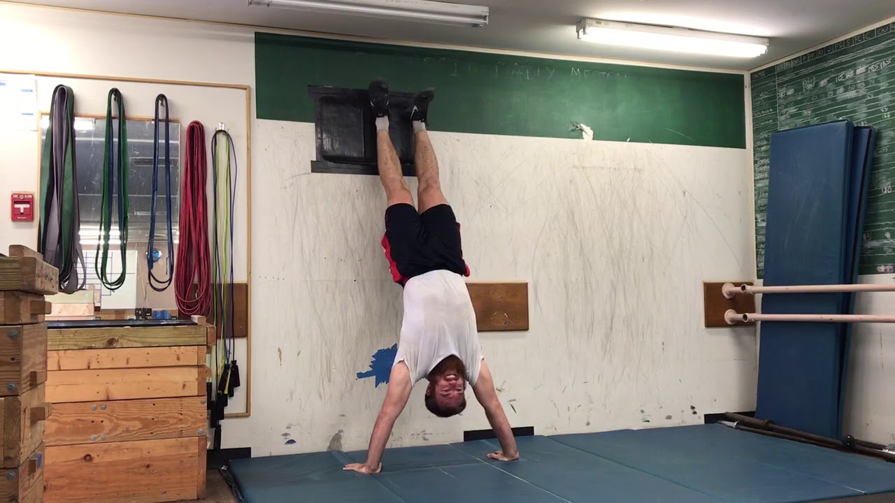 Negative Hand Stand Push Up - YouTube
