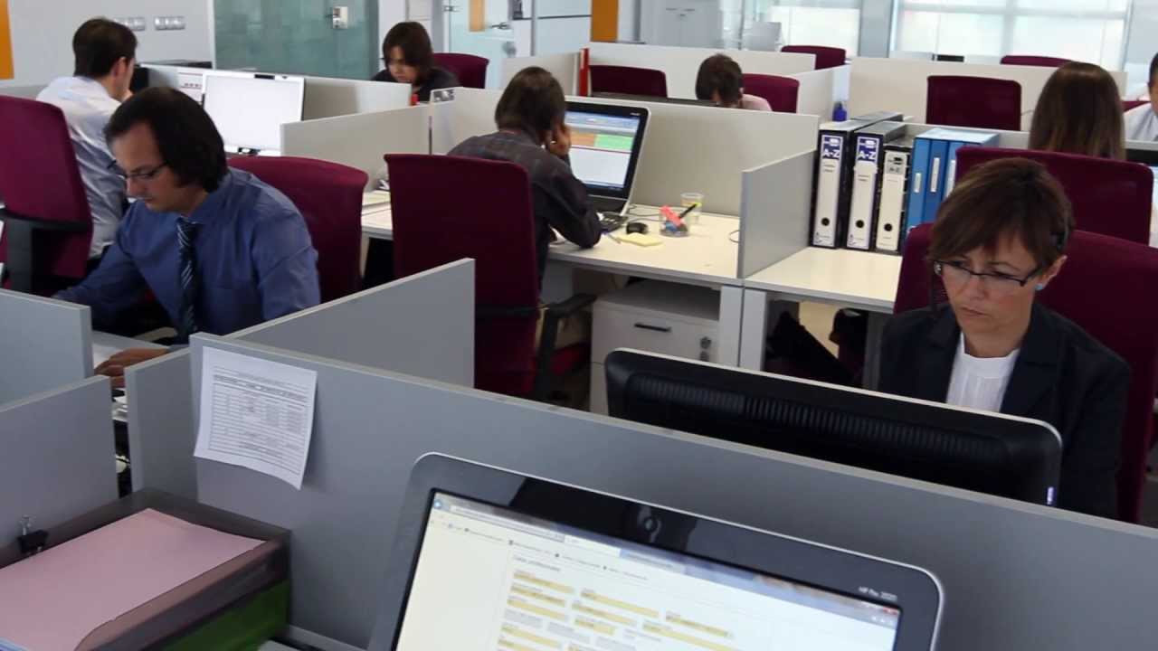 Vídeo corporativo Leading Solutions Sales & Service - YouTube