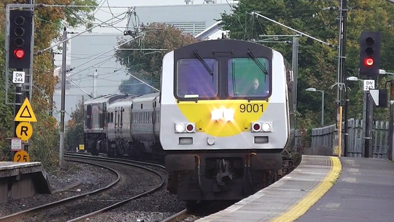 NIR 201 Class Locomotive 8209 + Enterprise Train - Howth Junction ...