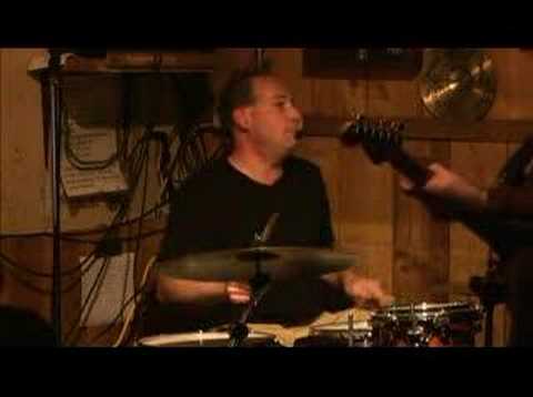 Bill Ray Drum solo at the Tiki - YouTube