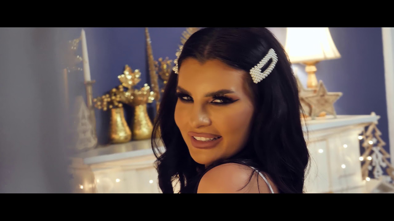 Catalina Sima - COLINDA CRĂCIUNULUI VIDEOCLIP OFFICIAL (cover) 2019 ...