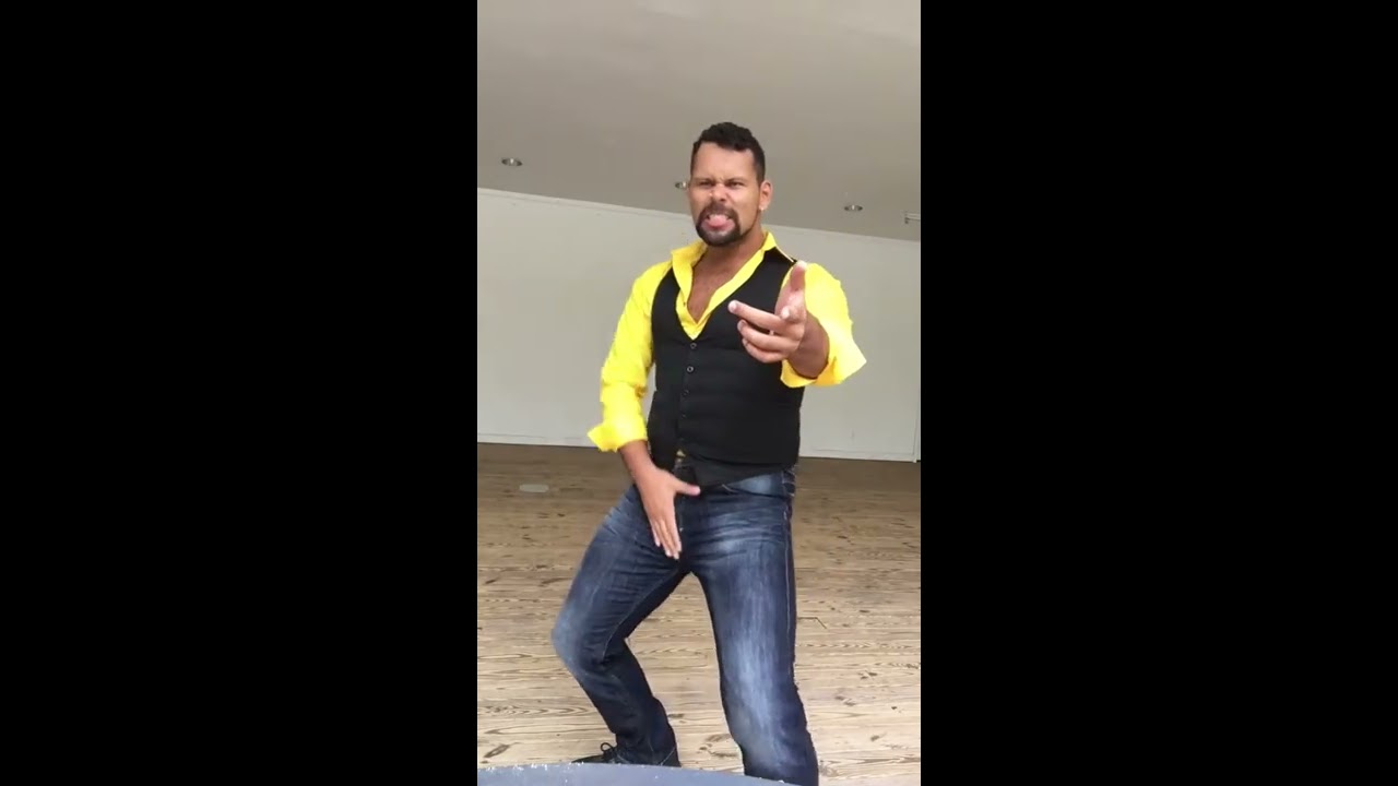 Topher Embrey Titus Andronicus - Aaron Monologue 2016 - YouTube