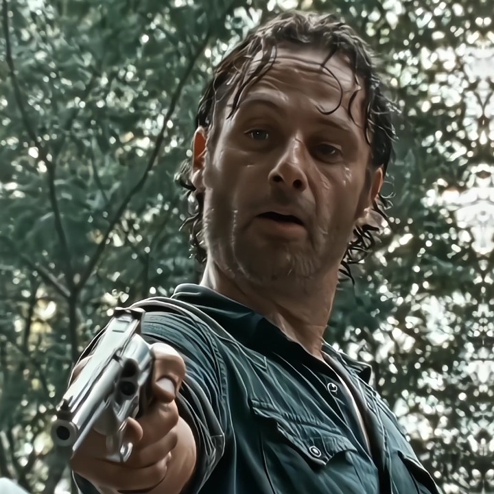 Daryl Dixon is Cold 🥶 #shorts #edit #thewalkingdead #jesusislord - YouTube