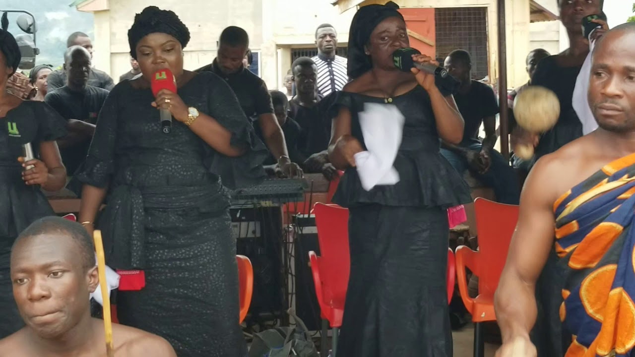 Ghana traditional Adowa dance - YouTube