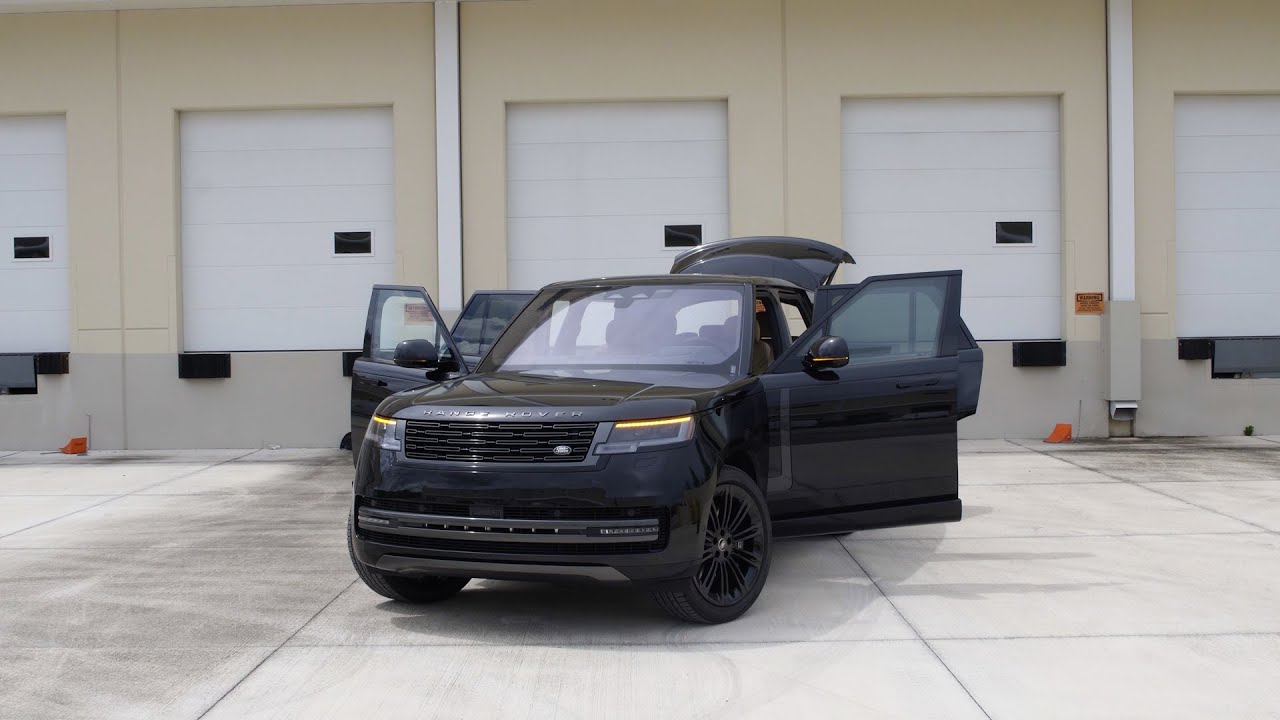 The new 2023 Range Rover P530 SE SWB is Completely Different! - YouTube
