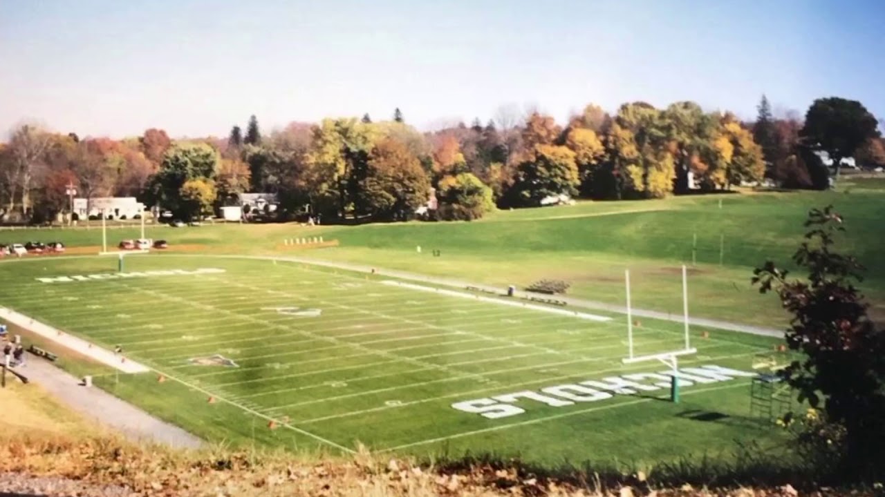 Nichols College Football 98-02 - YouTube