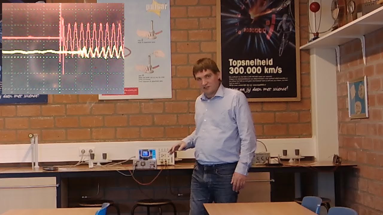 Geluidssnelheid meten met een oscilloscoop - YouTube