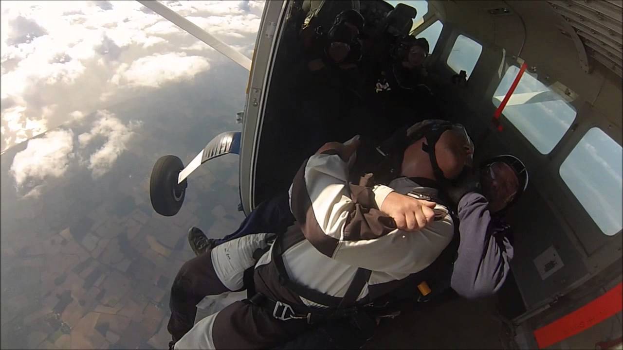 Tandem Skydive, Beccles, 22/08/2015 - YouTube