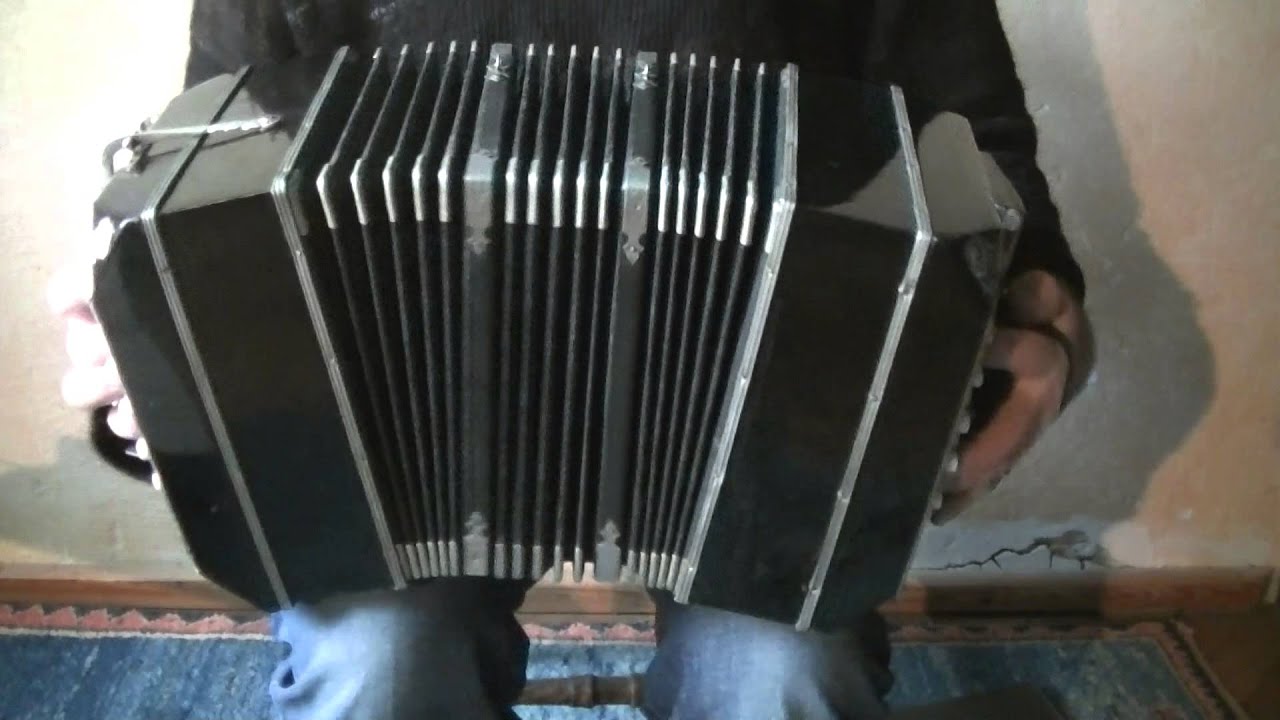 Bandoneon Alfred Arnold 142 tone, black, AA serial no.22161 - YouTube