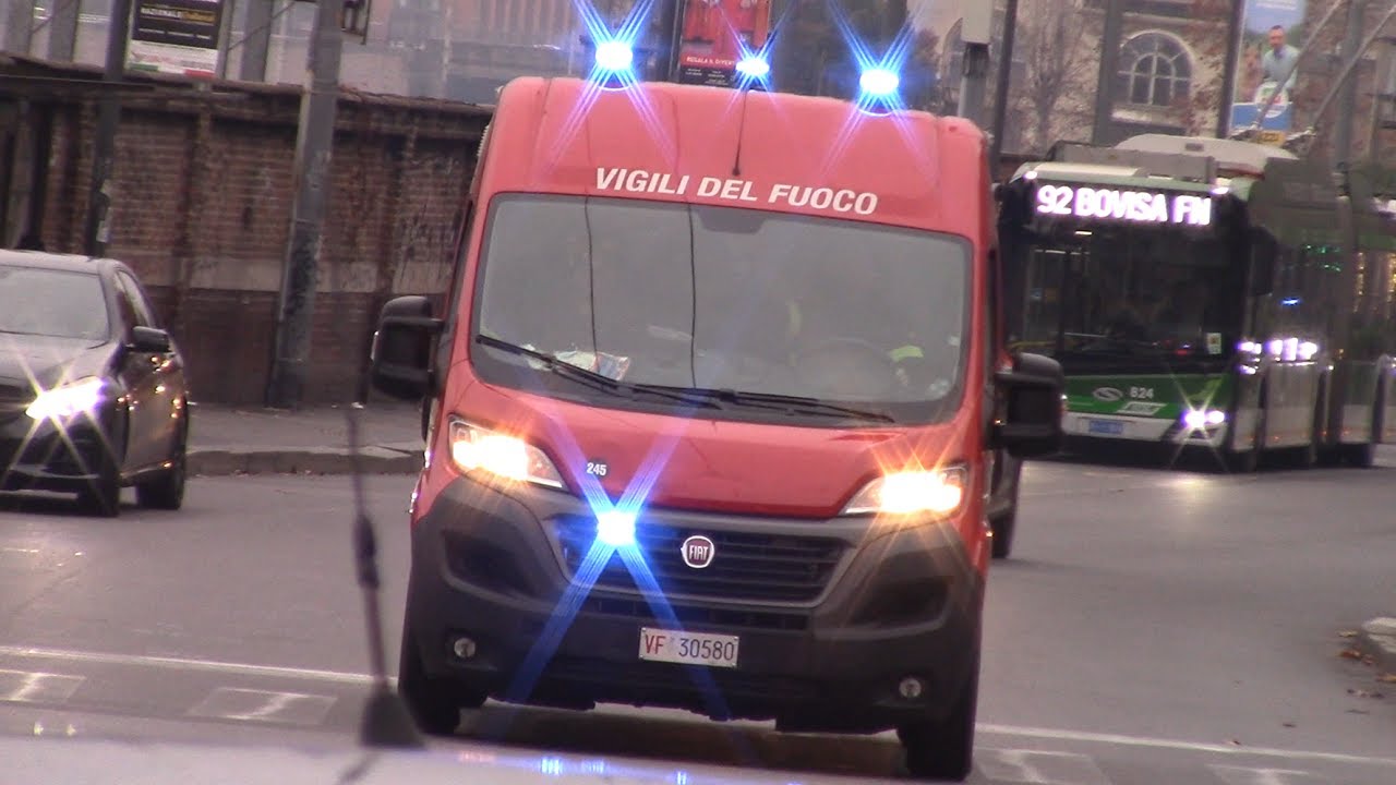 [INCENDIO APPARTAMENTO] ARRIVO APS+AS VVF CUOCO + APS+CARRO SOCCORSO ...