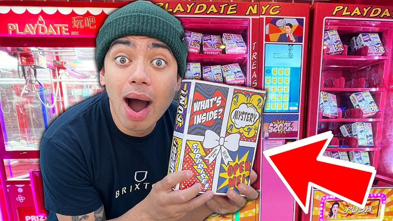 WE FOUND A MYSTERY BOX VENDING MACHINE!! (WHAT'S INSIDE??) - YouTube