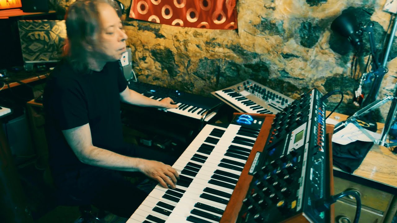 The Groove Project - Eye of the Storm (feat. Adam Holzman) - YouTube