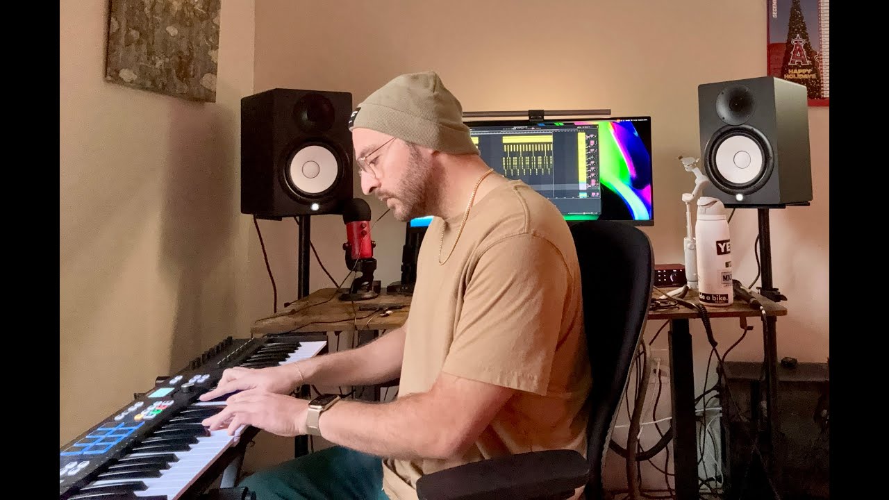 New Producer - Making a Beat in D Minor - YouTube