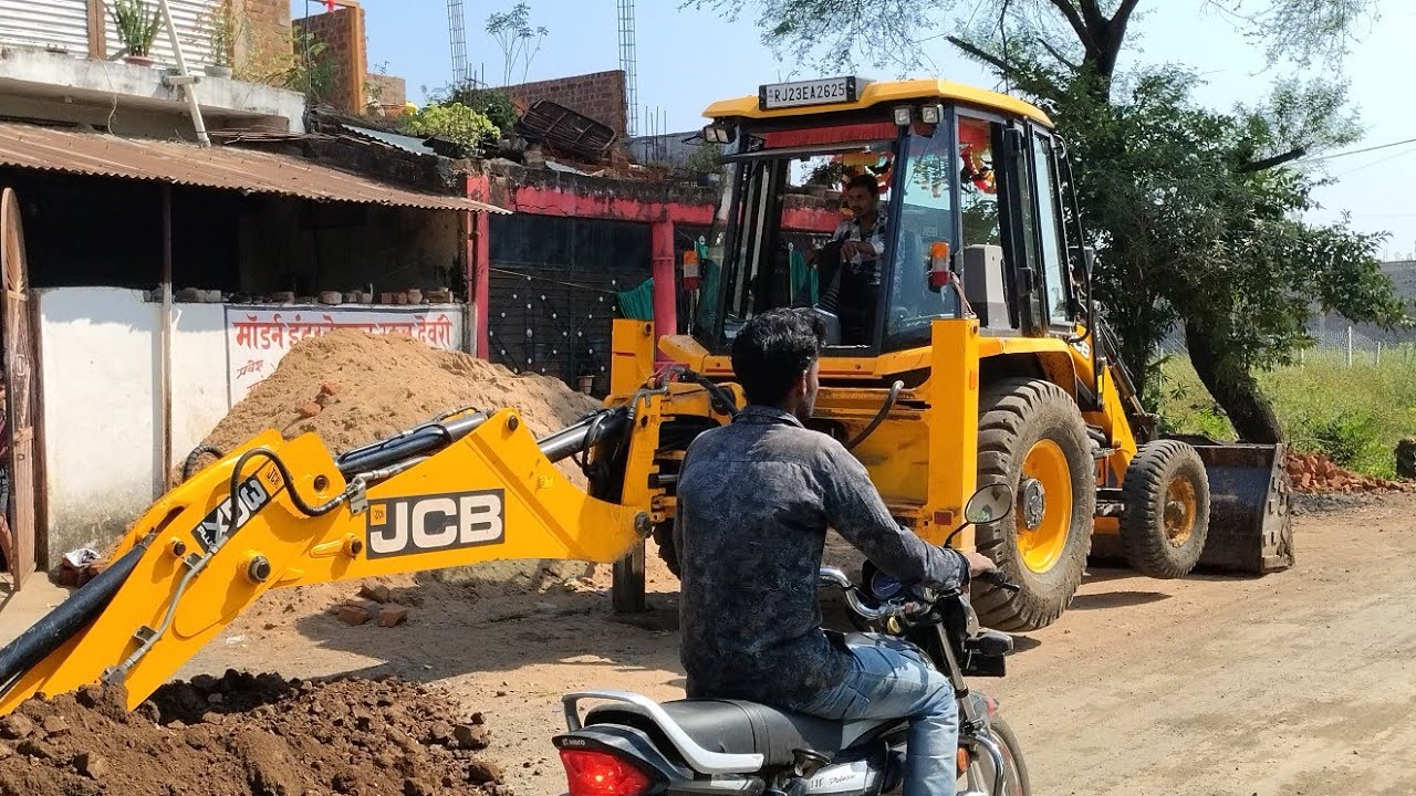 JCB Pipeline Installation - YouTube